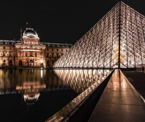 15 Famous French Landmarks Not To Miss!