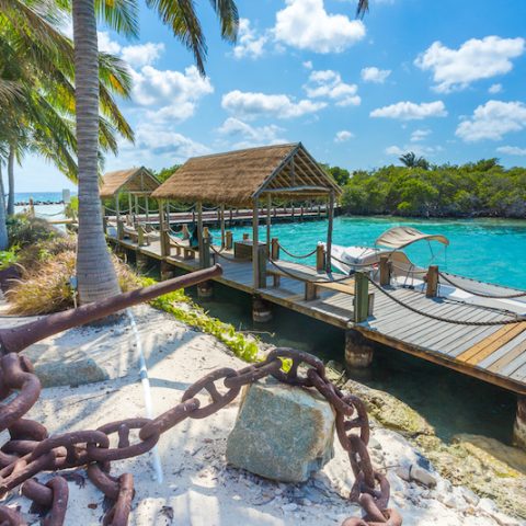 - PointsandTravel.com